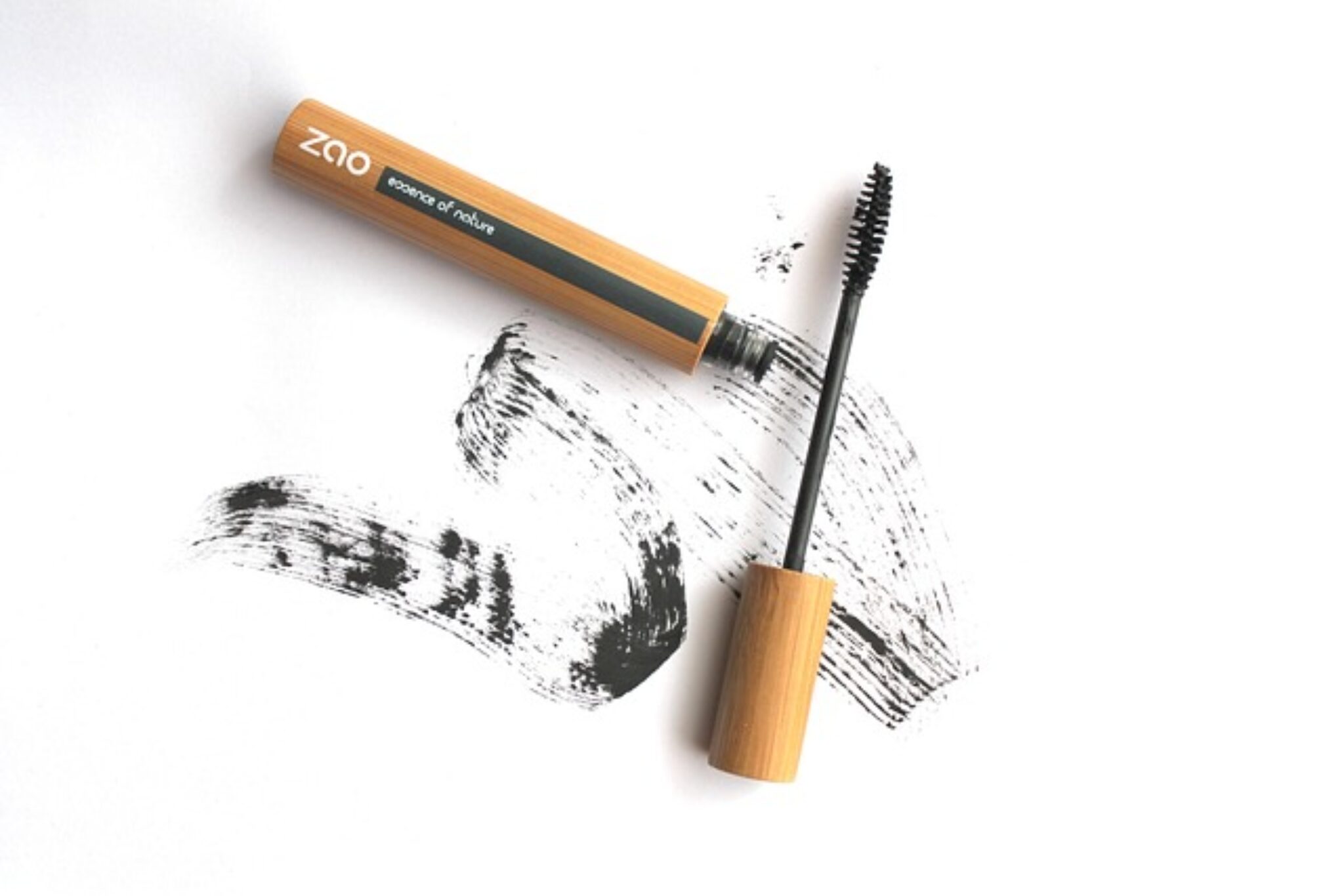 How Do You Make Mascara Run? Revive Your Mascara | Cosmetics Gears