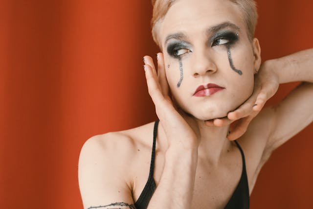 How To Achieve The Runny Mascara Look Quickly